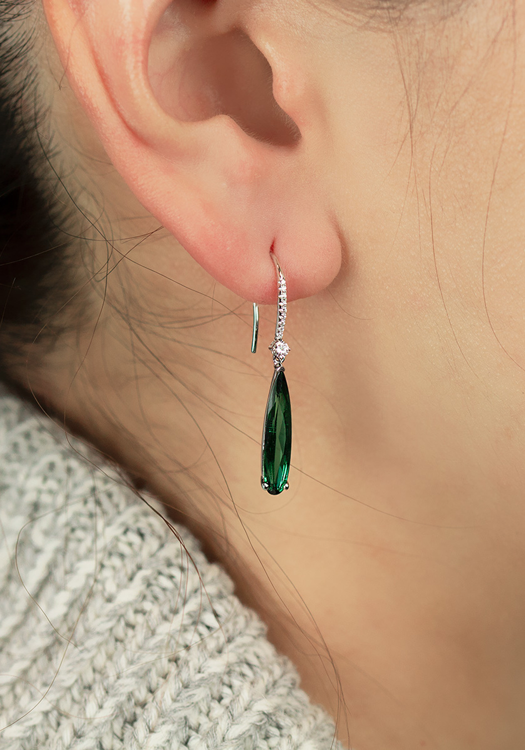 Earrings | Shop Studs, Hoops, Dangles, Drop and More — Oster
